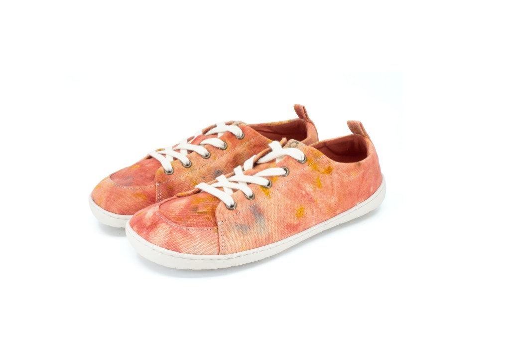 Mukishoes sustainable barefoot shoes made in Portugal